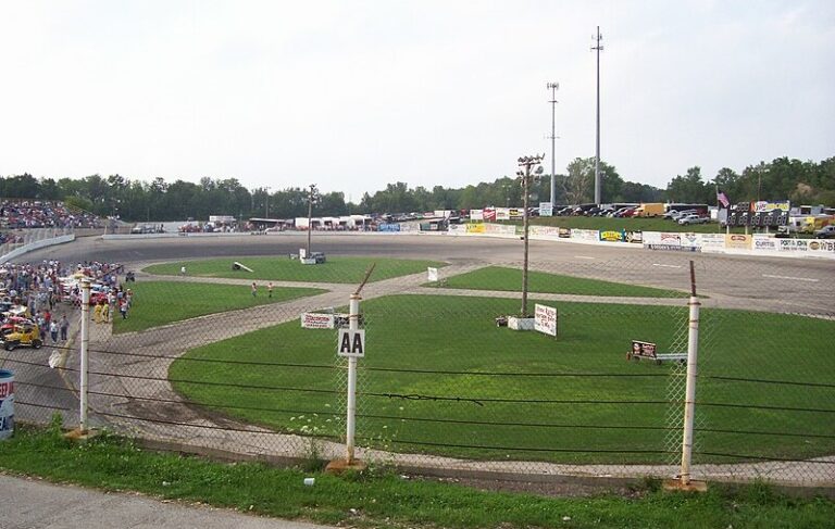 The Slinger Speedway: Fastest Quarter Mile Oval | Events, Registration ...